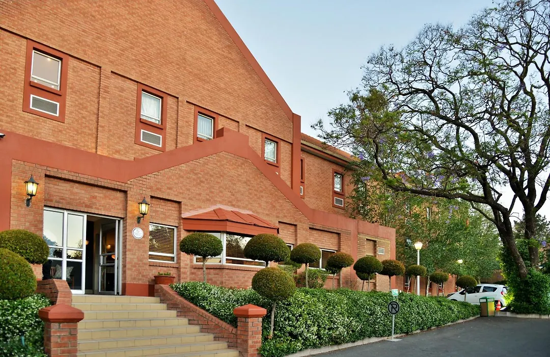 ROAD LODGE RIVONIA JOHANNESBURG - BOOK 2-STAR ACCOMMODATION IN RIVONIA